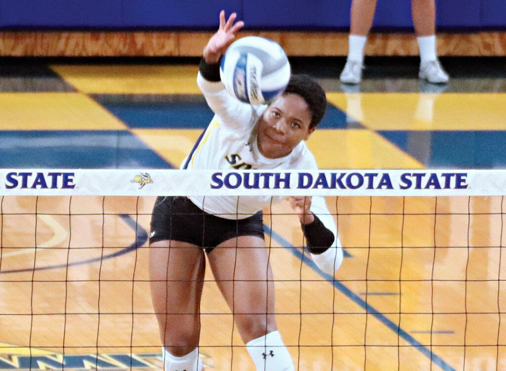 SDSU volleyball hopes to build off impressive season - Brookings Register