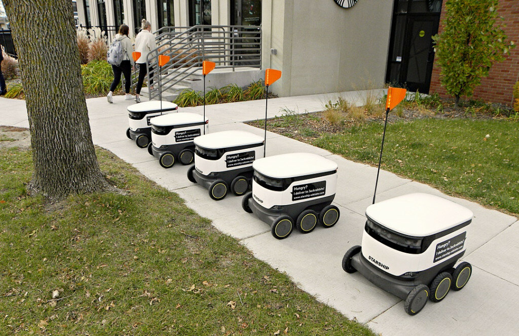 Robot food delivery service starts at SDSU - Brookings Register