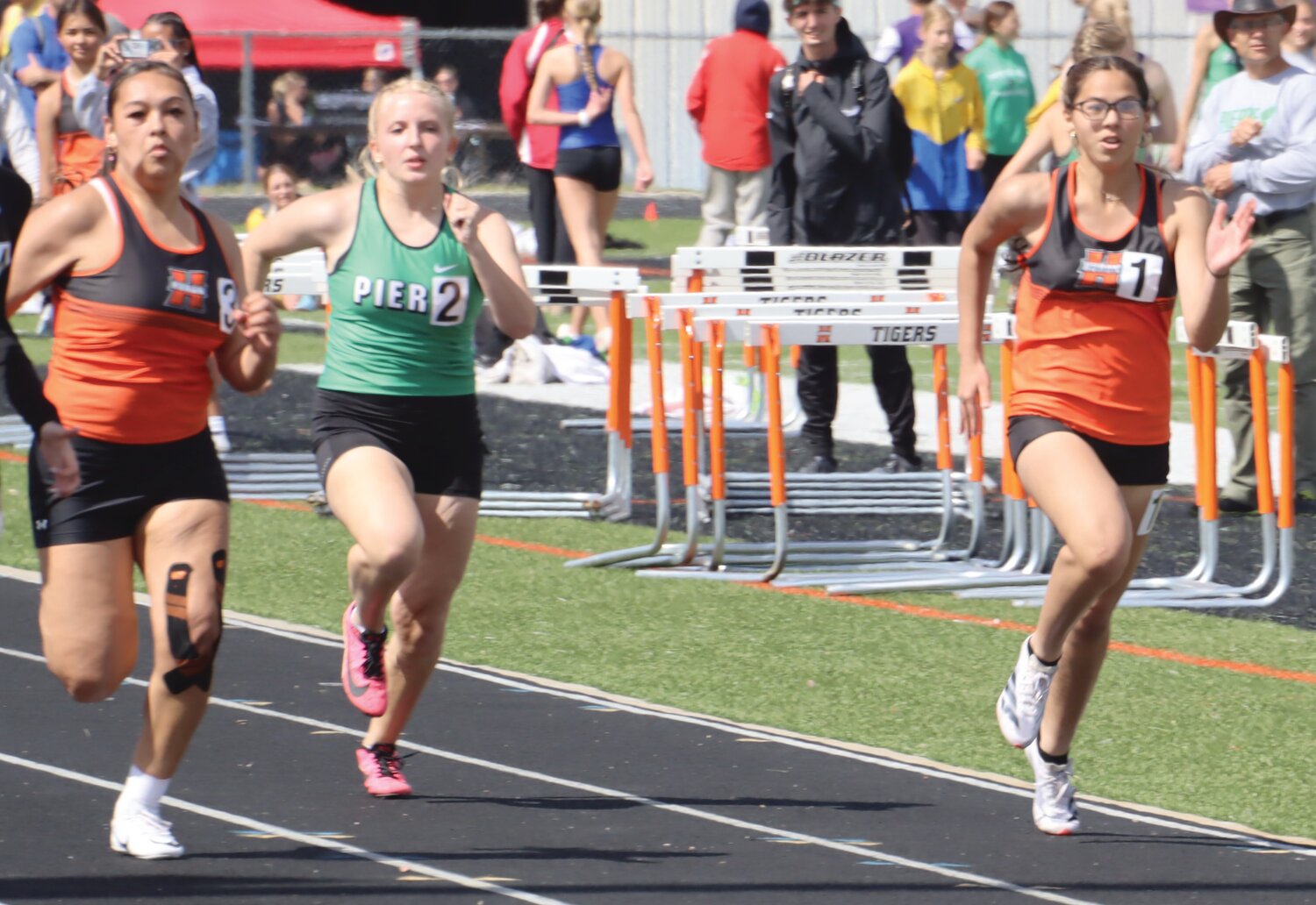 Huron hosts Mark Wendelgass Relays Thursday - The Daily Plainsman