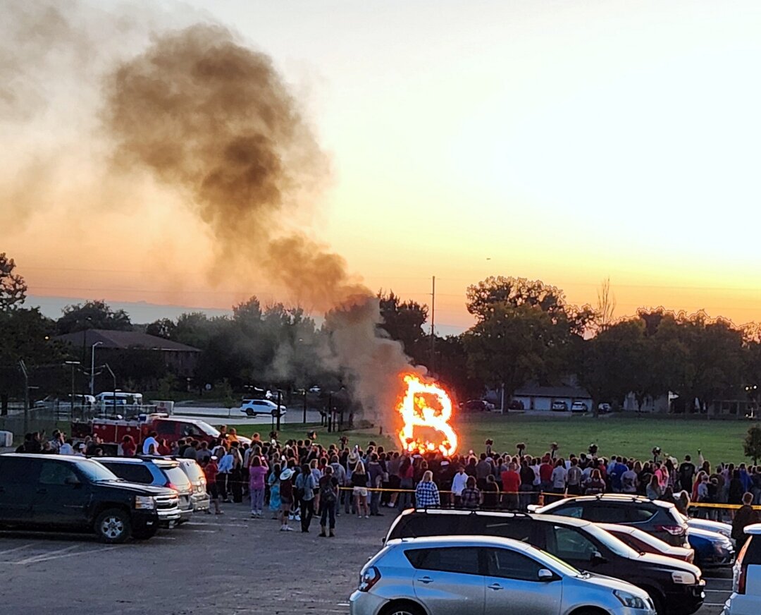Brookings Bobcats crown Homecoming royalty - Brookings Register