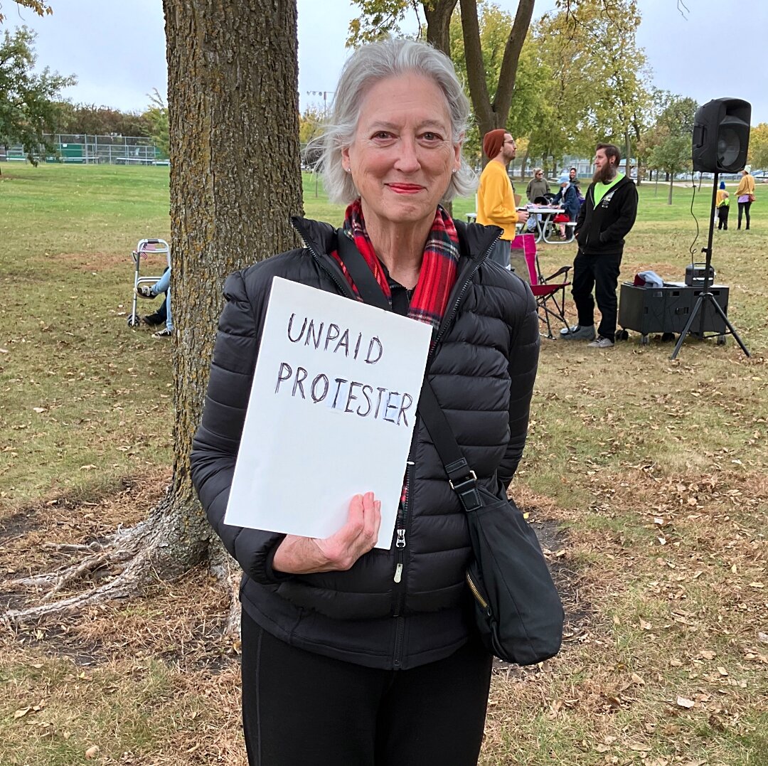 'No Kings' demonstration draws hundreds to Brookings - Brookings Register