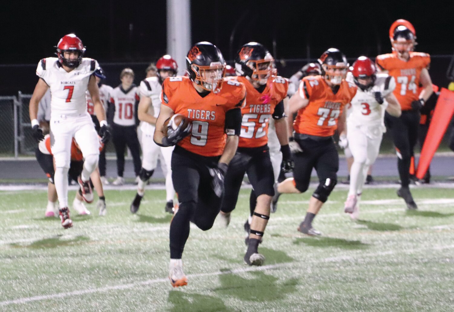Huron avenges loss to Bobcats in 11AA playoffs - The Daily Plainsman