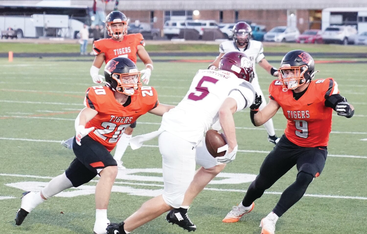 Huron lands six on 11AA all-state team - The Daily Plainsman