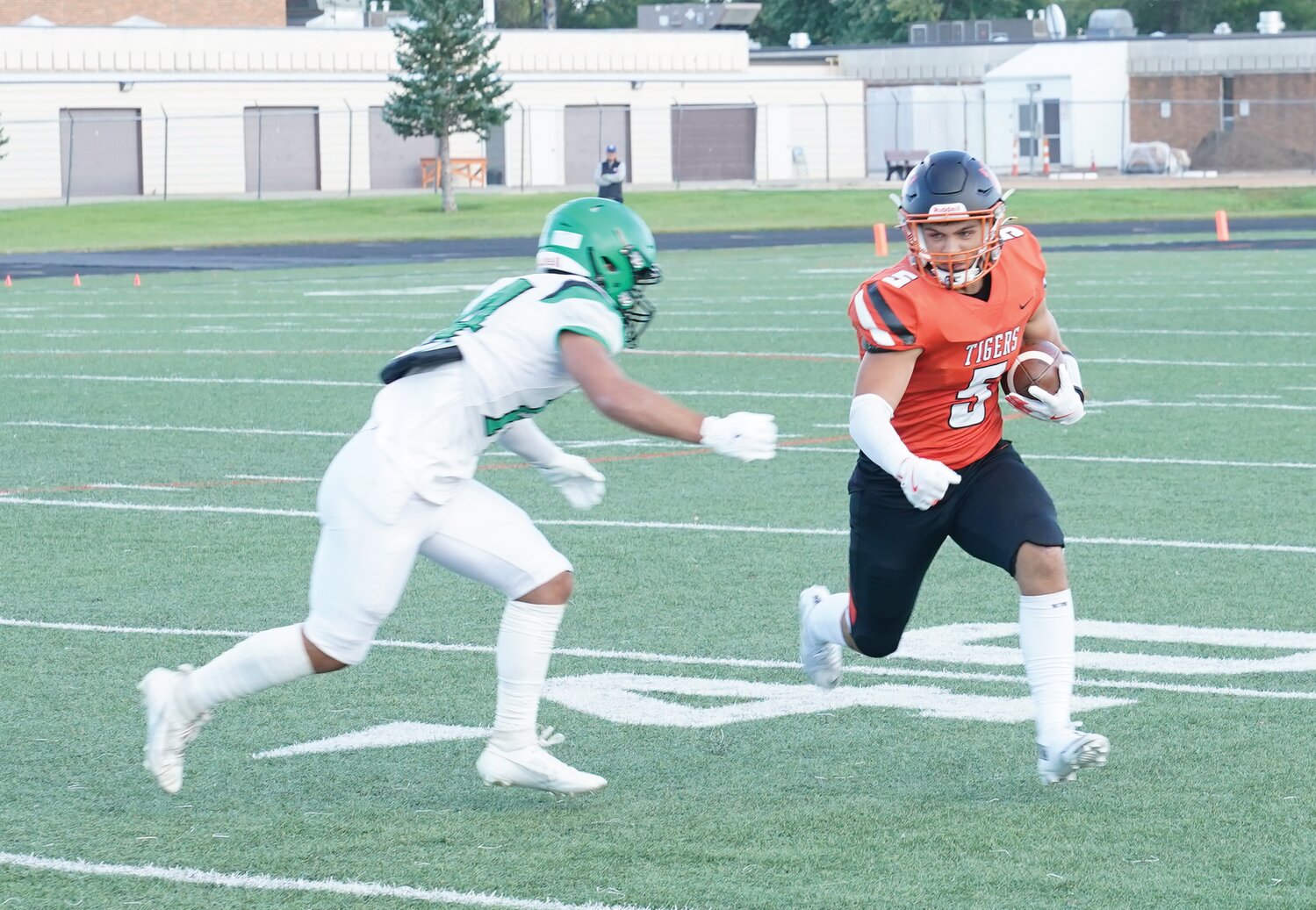 Huron lands six on 11AA all-state team - The Daily Plainsman