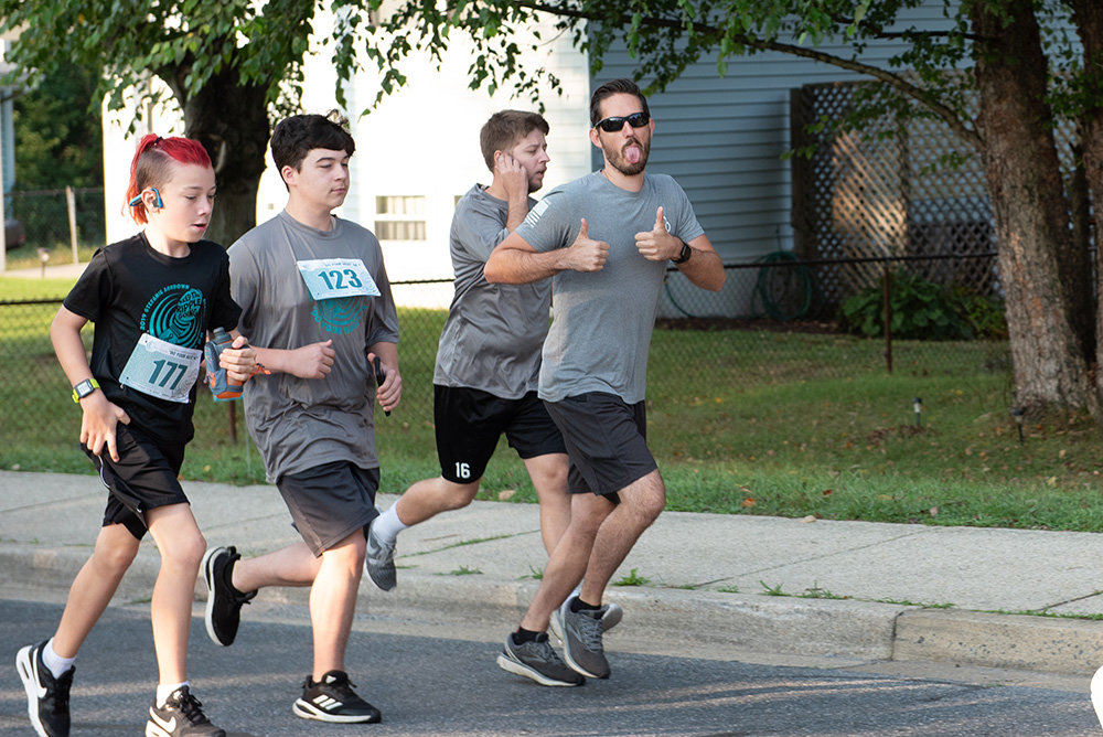 Hundreds Support Stef Ripple “Do Your Best” 5K | Severna Park
