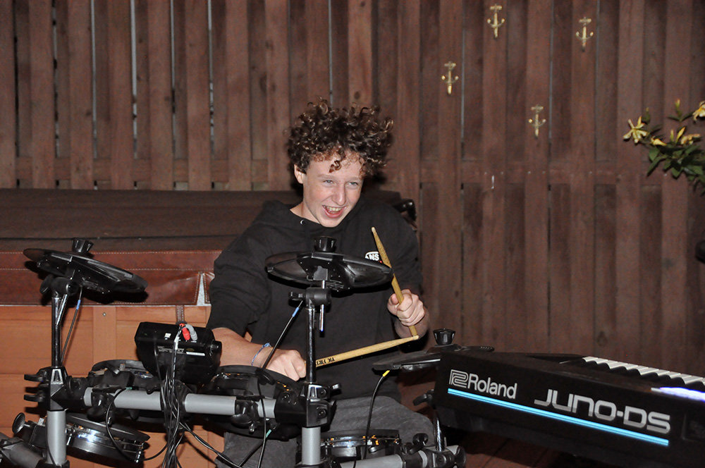 Ivy League Making Waves In Local Music Scene | Pasadena