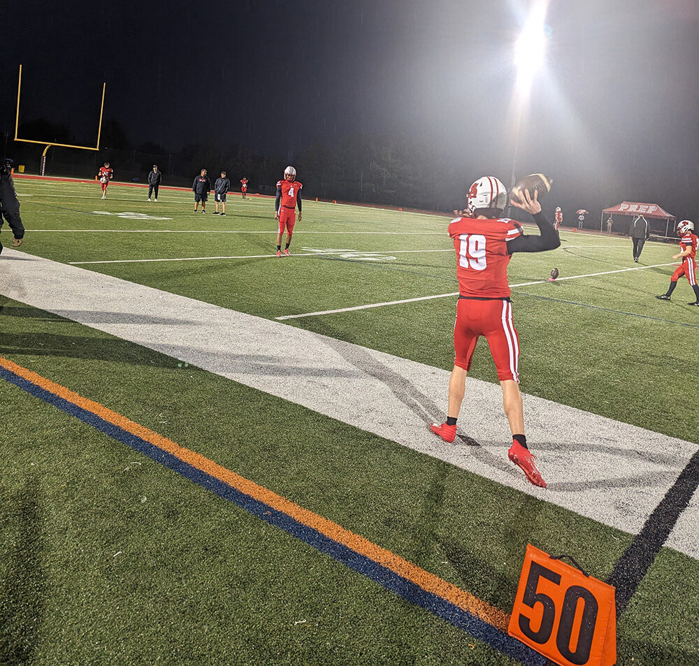 Spalding Succumbs To Nationally Ranked Gridiron Squad From Philly ...