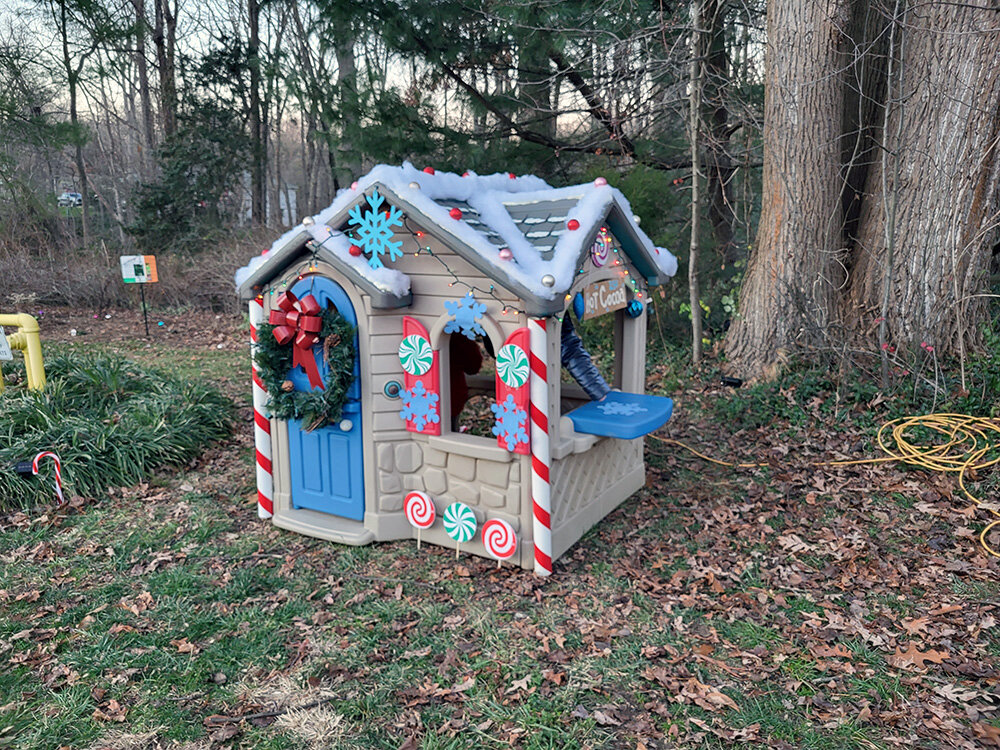 Crain West Rings In The Season With Tree-Lighting | Severna Park