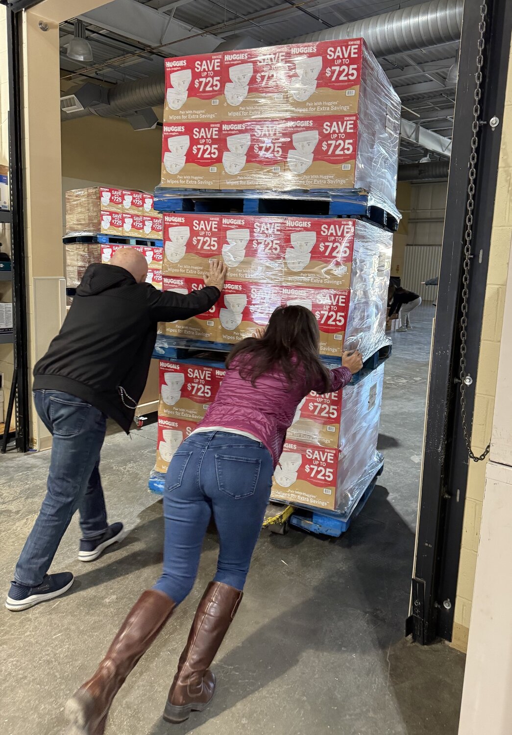 Nonprofit Receives Donation Of 200,000 Diapers | Severna Park